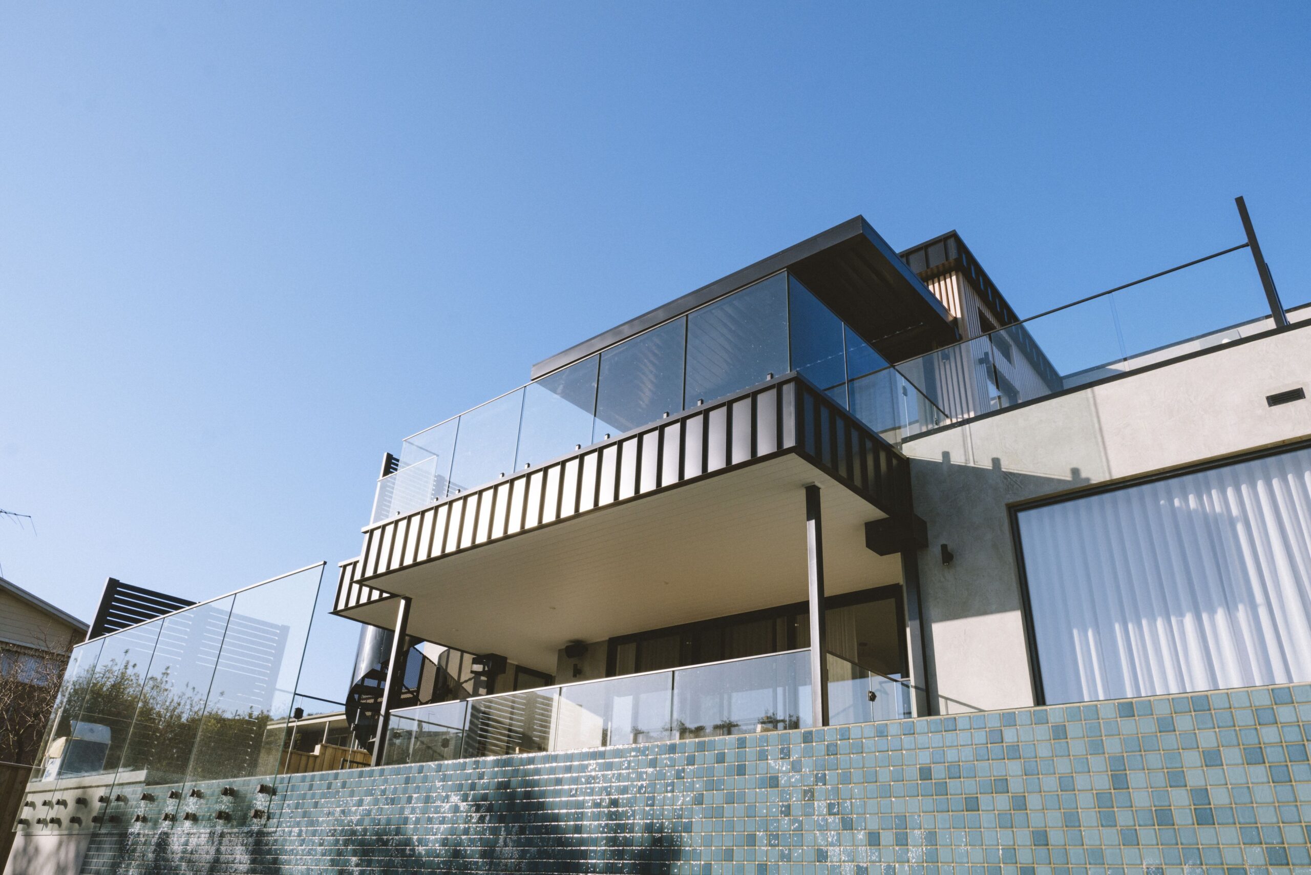 MODERN CONTEMPORARY BUILD, Rye – Coastal Edge Building Group