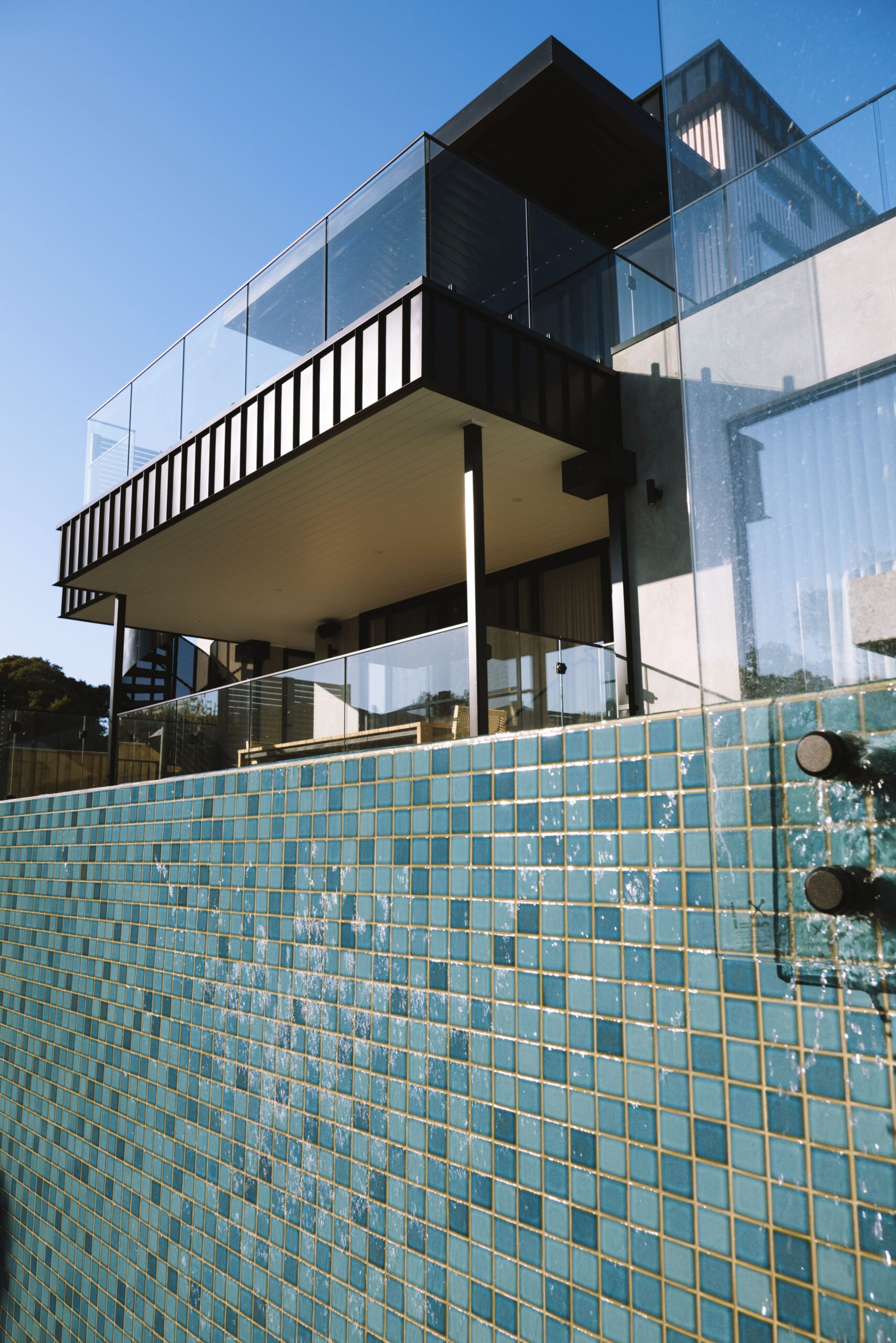 MODERN CONTEMPORARY BUILD, Rye – Coastal Edge Building Group